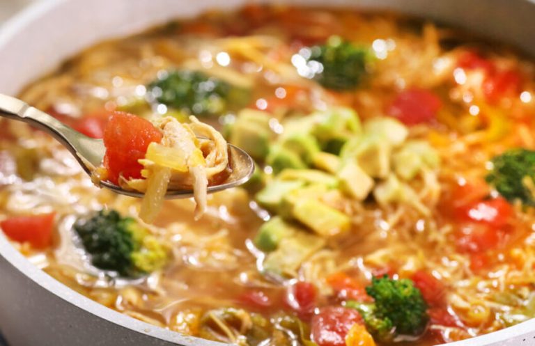 DETOX SOUTHWEST CHICKEN SOUP - Healthy & Keto Recipes